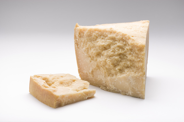 Parmesan ou Parmigiano reggiano, fromage italien